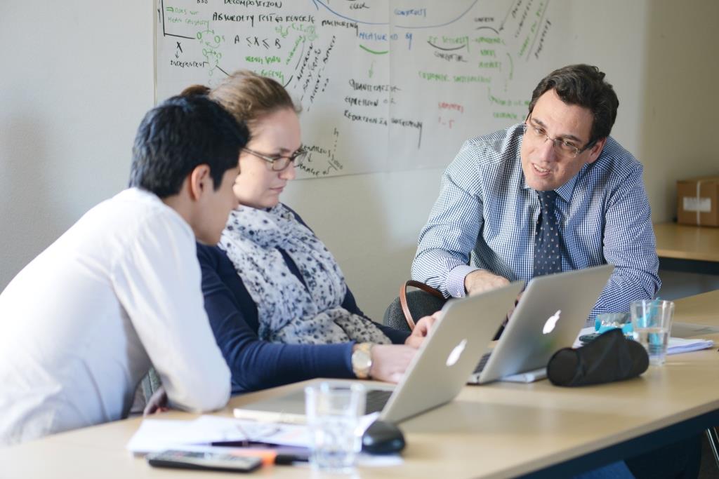 24 Heures Feature: Choosing the Right MBA Program | BSL